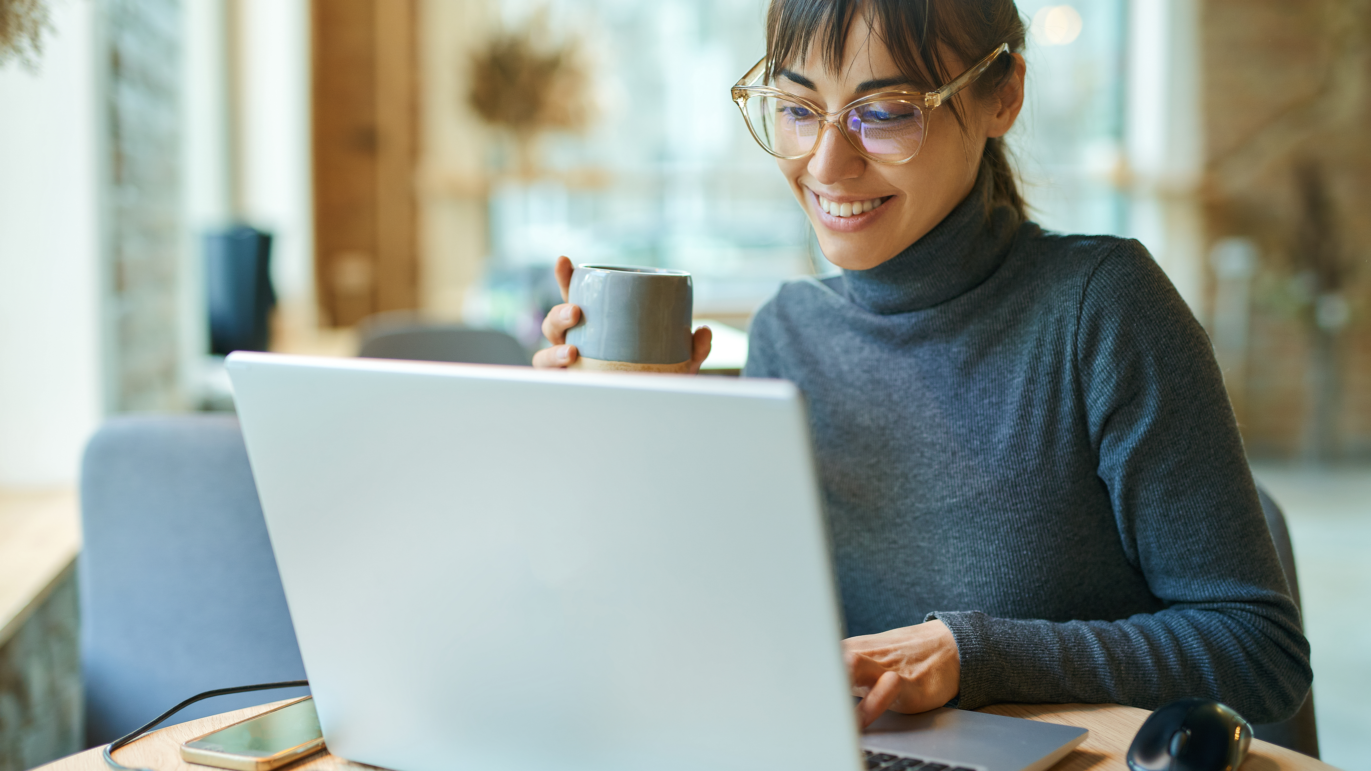 Cómo utilizar la cláusula PARTITION BY en SQL | LearnSQL.es